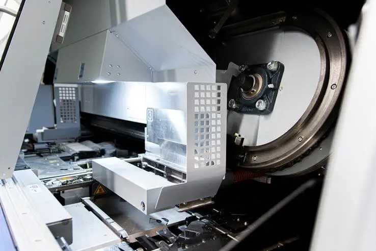 Broschüren mit dem Horizon BQ-480 Klebebinder | SAXOPRINT
